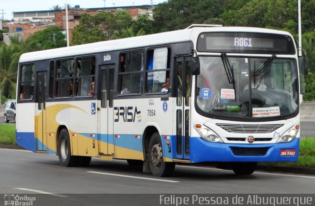 Transportes Metropolitanos Brisa 7054 em Salvador por Felipe Pessoa de ...