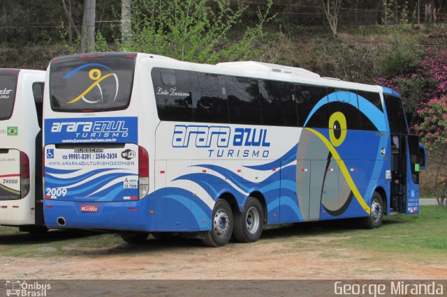 Arara Azul Turismo 2009 em Campos do Jordão por George Miranda - ID ...